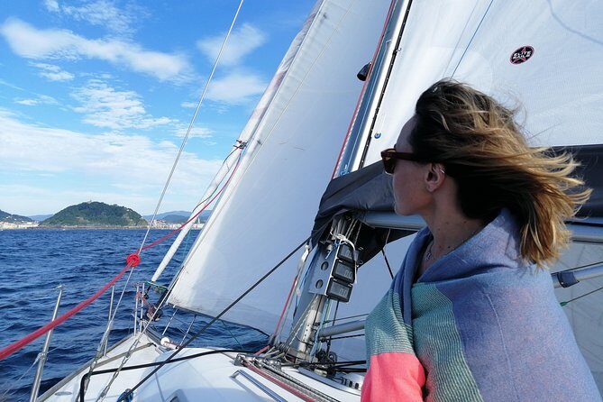 San Sebastian Private Sailing trips & Socioeducational boat tours - The Experience in Detail