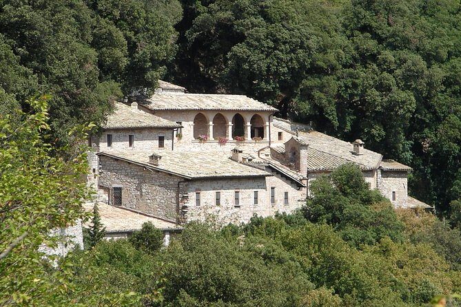 Sanctuaries and Franciscan Sites surround Assisi - Key Points