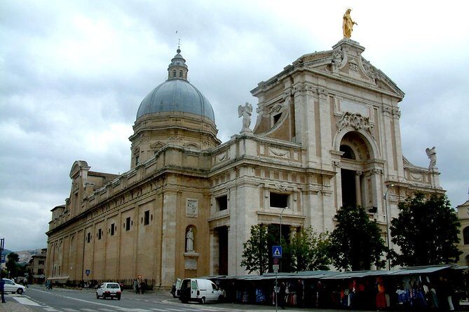 Sanctuaries and Franciscan Sites surround Assisi - Practical Details and Experience Value