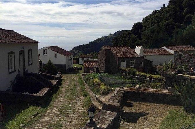 Sanguinho Hike from Ponta Delgada - Who Should Consider This Tour?