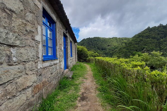 Sanguinho hike, Salto do Prego Waterfall and Furnas hotsprings - An In-Depth Look at the Tour Experience