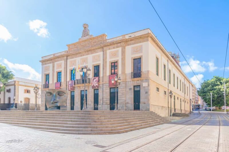 Santa Cruz de Tenerife: walking tour with an expert local guide - Why Choose This Tour?  