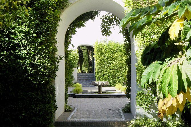 Santa Cruz Jewish Quarter Guided Tour in Seville - Who Will Enjoy This Tour?