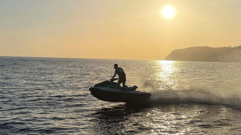 Santa Eulalia: Jet Ski Tour with Optional Dolphin Searching - Who Should Book This Tour?