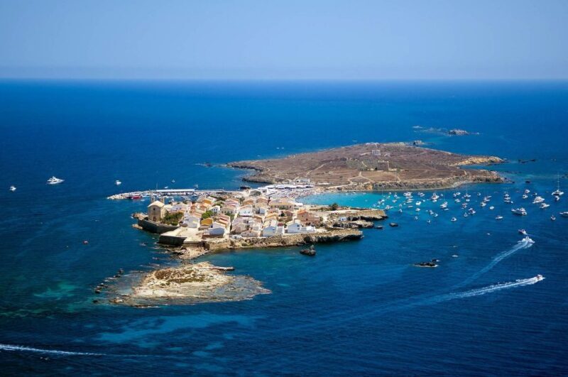 Santa Pola: Return Taxi Boat Ticket to Tabarca Island - The Island: What You’ll Find on Tabarca