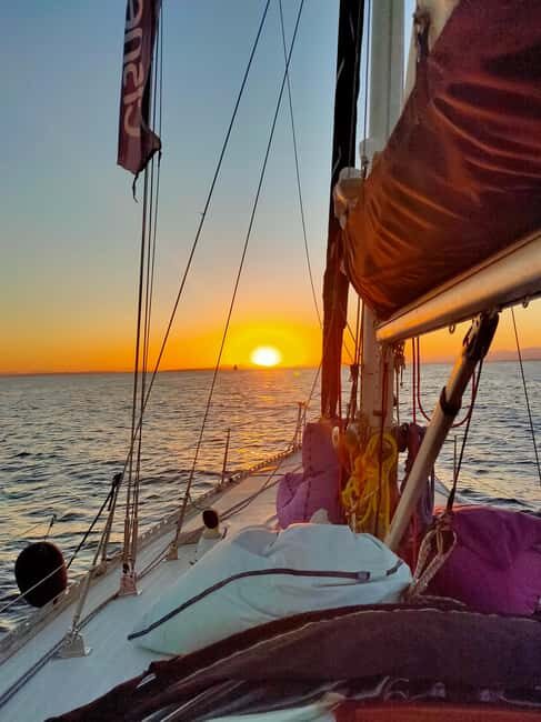 Santa Pola: Sail to Tabarca, snorkel, and enjoy sunset with a tasting - The Itinerary in Detail