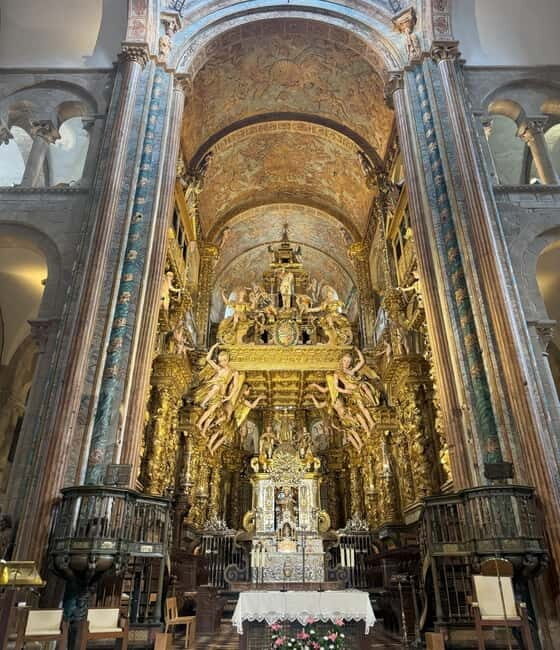 Santiago de Compostela: 4hours tour with everything included - The Sum Up