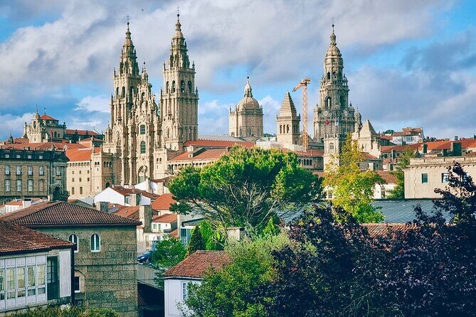 Santiago de Compostela Historic Walking Tour in Small Group - Key Points