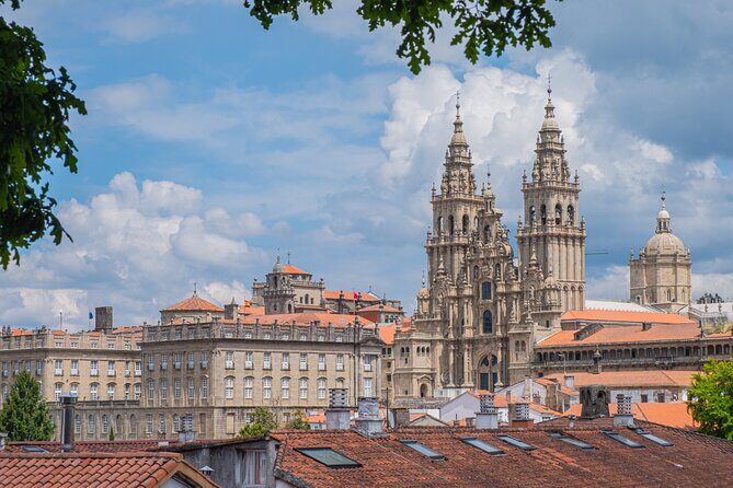 Santiago de Compostela Historic Walking Tour in Small Group - An Engaging Introduction to Santiago de Compostela’s Charm
