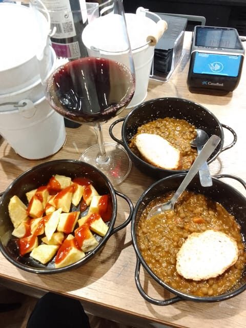 Santiago: Guided Foodie Tour with Drinks, Tapas & Live Music - The Tour Experience in Detail