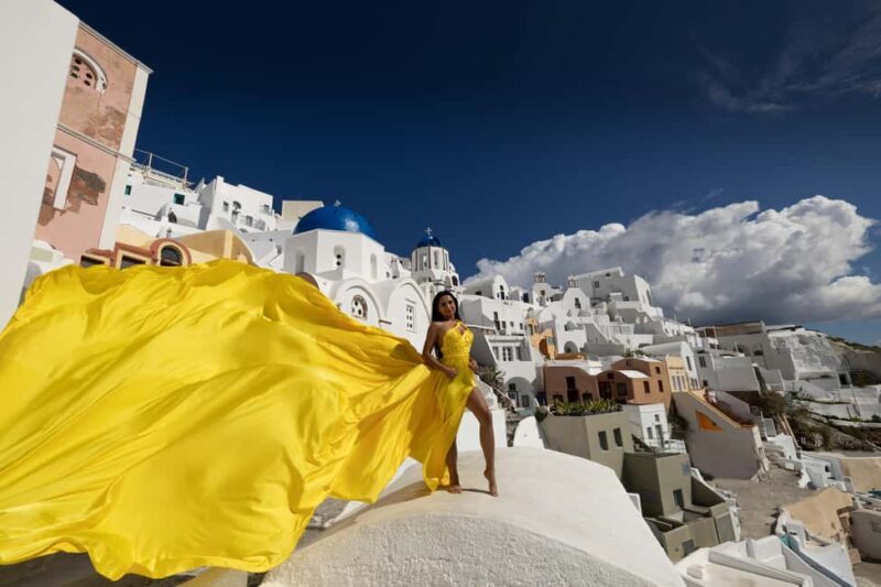 Santorini 1-Hour Private Flying Dress Photoshoot Blue Domes - Key Points