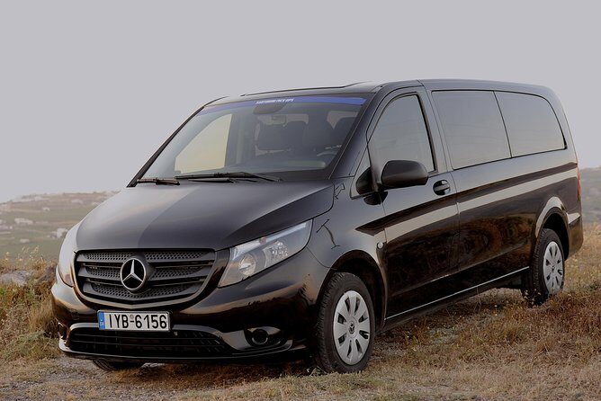 Santorini 5 Hour Private Oia Tour & Lunch/Dinner at a Local Farm - FAQ