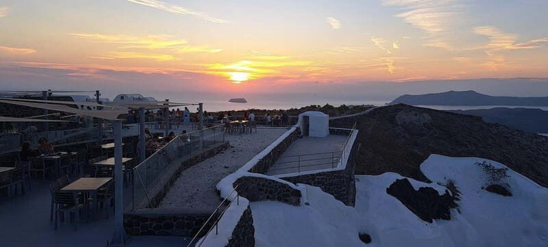 Santorini: 5 Hour Private Tour in Santorini with a Local - FAQ