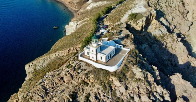 Santorini: Akrotiri Excavation, Megalochori, & Beaches Tour - An Overview of the Tour Experience