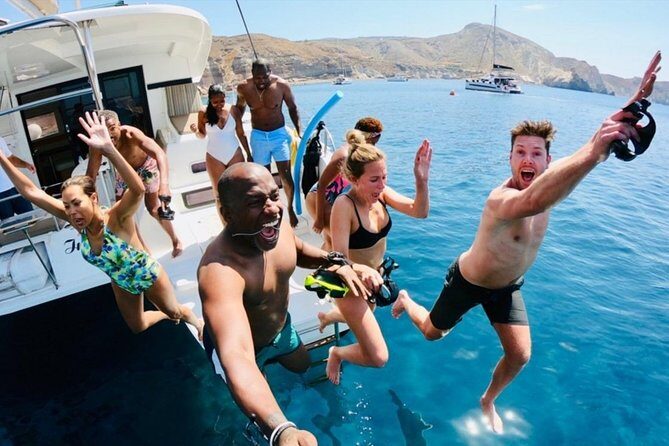 Santorini All-inclusive Catamaran Cruise with Thirassia Stop - FAQ