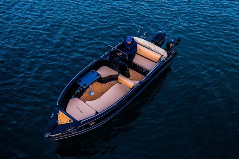 Santorini Boat Cruise -License Free- - The Experience in Detail