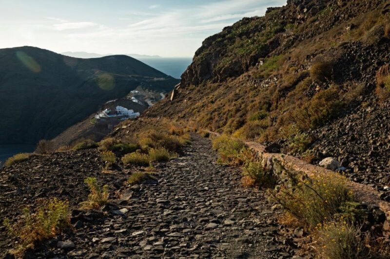 Santorini: Caldera Hike from Fira to Oia - Practical Considerations