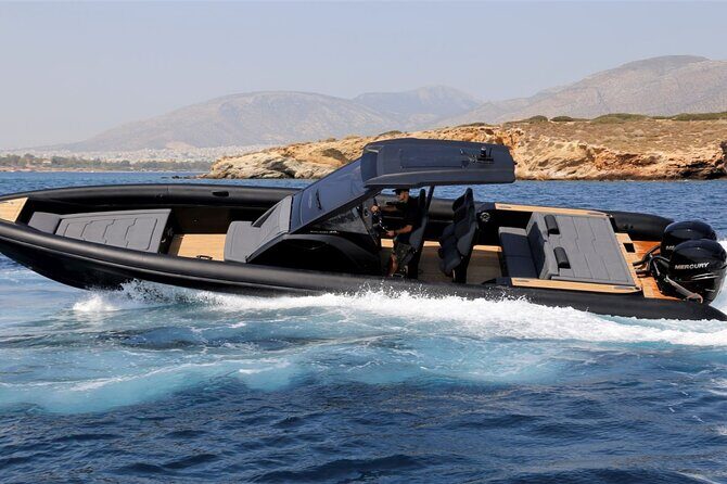 Santorini Caldera: Private Cruise with Speed Boat & Open Bar - The Value of This Tour