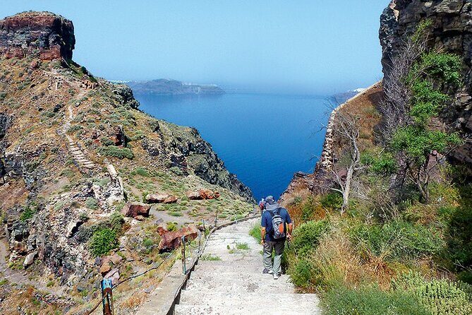 Santorini Caldera Walk Hiking Experience Fira-Oia - An In-Depth Look at the Fira to Oia Hike