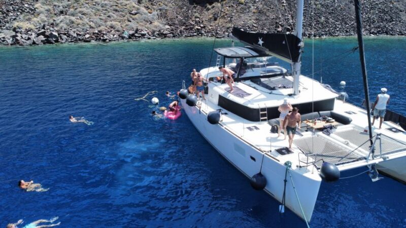 Santorini Catamaran Cruise with Swimming, Meal and Open Bar - An Authentic, Well-Rounded Day on the Water