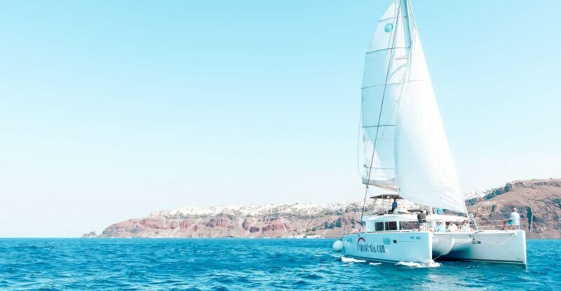 Santorini: Catamaran Tour with BBQ Meal and Unlimited Drinks - The Itinerary: What to Expect on Your Santorini Catamaran Adventure