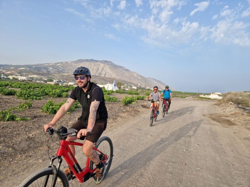 Santorini: E-bike tour experience - Key Points