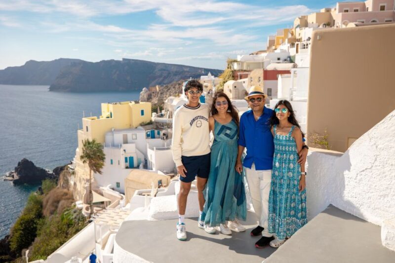 Santorini Family Photoshoot (Oia Village) - Santorini Family Photoshoot (Oia Village) Review