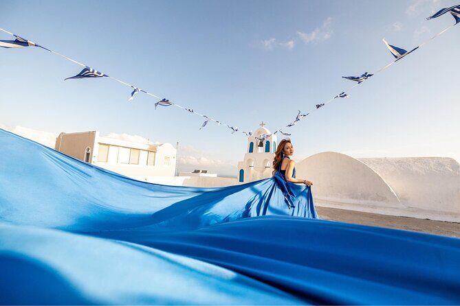 Santorini: Flying Dress Professional Photography *Dress Included* - Introduction