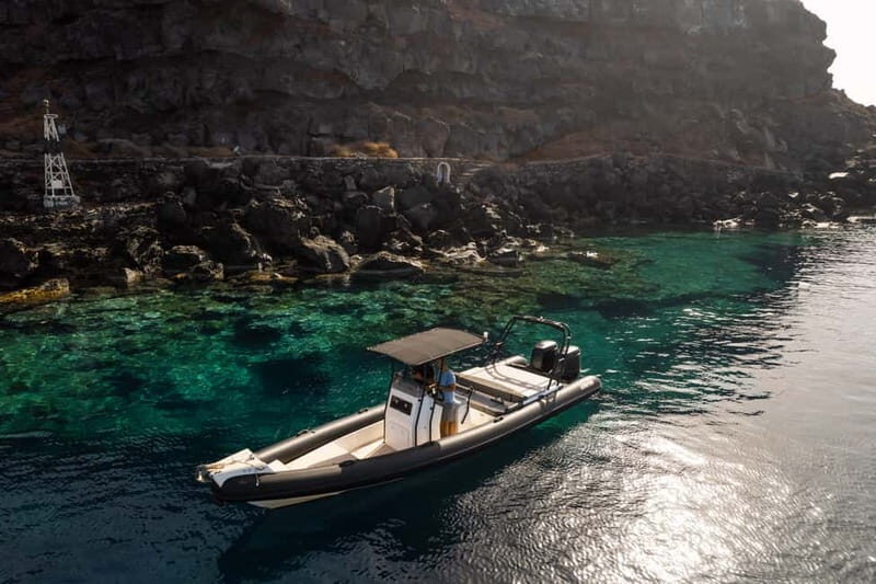 Santorini: half day exclusive speedboat cruise - The Amenities and Extras
