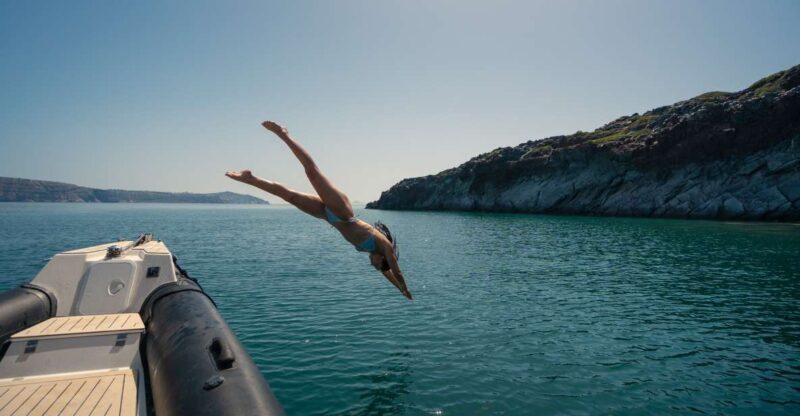 Santorini: half day exclusive speedboat cruise - Who is This Tour Best For?