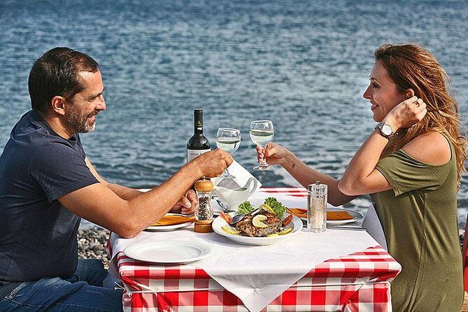 Santorini Highlights Private Tour 6 hours, pick up/ drop included - What Reviewers Say About the Experience