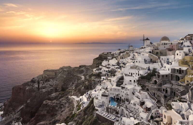 Santorini: Island Highlights Guided Day Trip with Oia Sunset - Who Should Book This Tour?