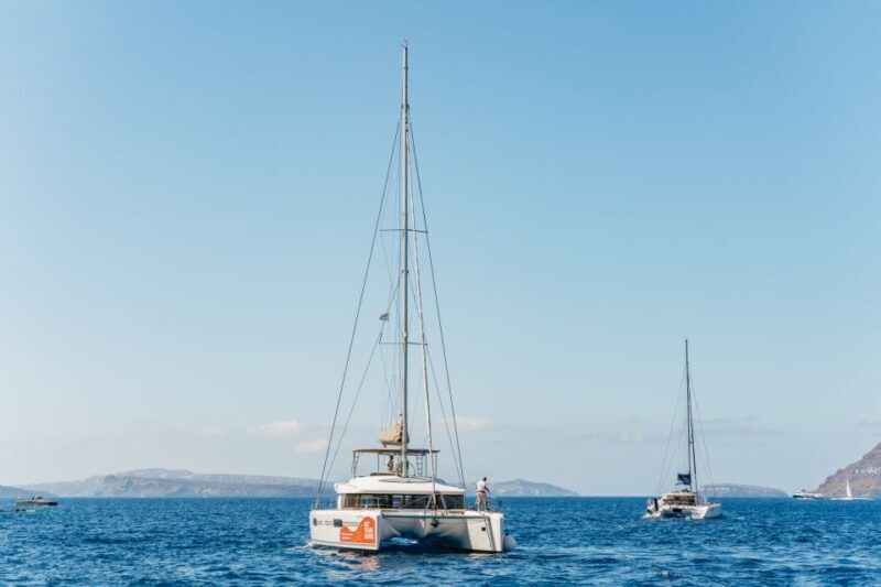 Santorini: Luxury Catamaran Day Trip with Meal and Open Bar - An In-Depth Look at the Experience