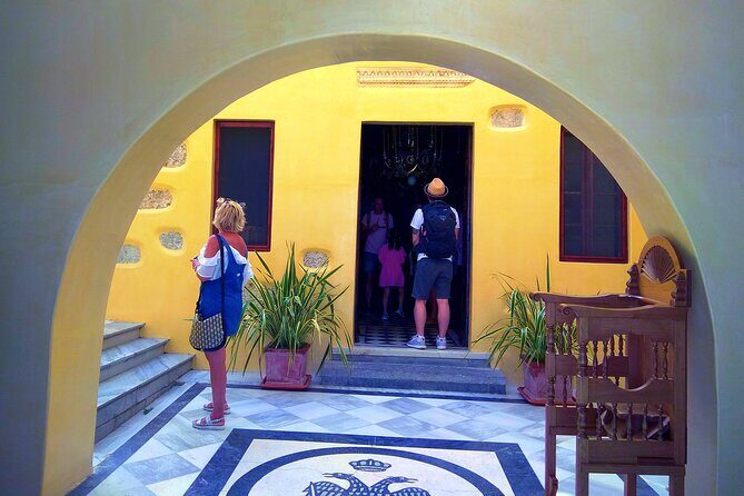 Santorini Must-See Highlights: Private Shore Tour - The Sum Up