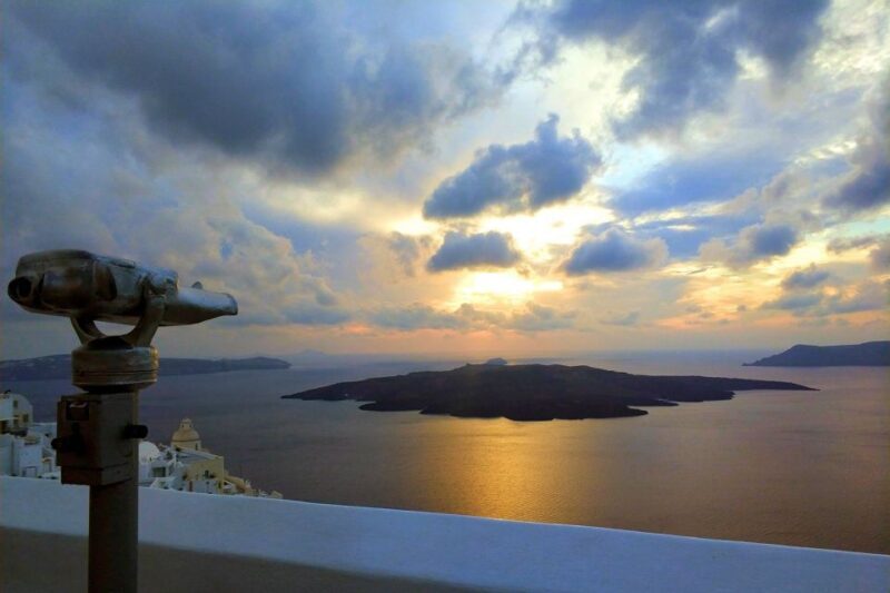 Santorini: Must-See Highlights Private Sightseeing Tour - Who Should Book This Tour?