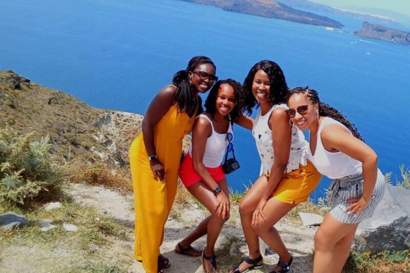 Santorini: Must-See Highlights Private Sightseeing Tour - The Sum Up