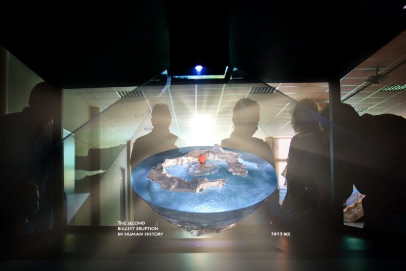 Santorini: Mythical Day Trip to Akrotiri with Volcano Cruise - Practical Tips