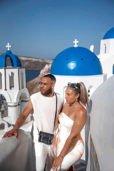 Santorini: Oia Private Couple Photoshoot with 35 Photos - Who Will Love This Experience?