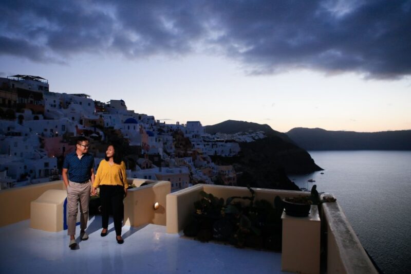 Santorini: Photo Shoot with a Private Vacation Photographer - The Experience of the Photoshoot