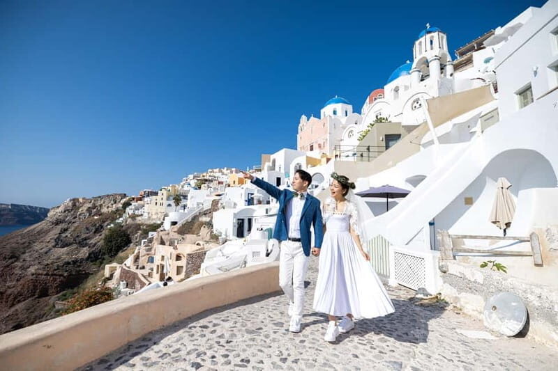 Santorini: Photo Tour With Professional Photographer - Who Should Book This Experience?