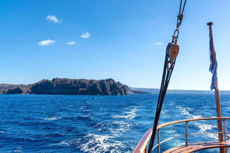 Santorini Port: Cruise to Volcano, Hot Springs & Thirassia - Key Points