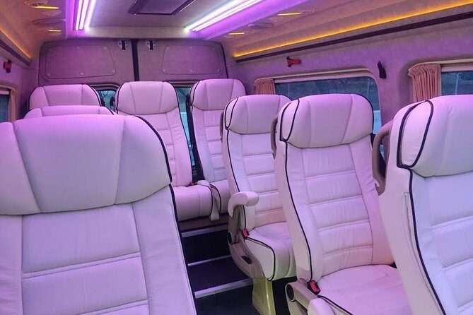 Santorini Port Transport & Transfer Services - The Transfer Experience: Comfort and Reliability