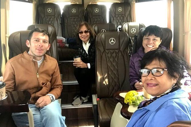 Santorini Port Transport & Transfer Services - Additional Details: Flexibility and Customer Support