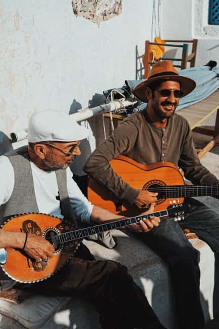 Santorini: Private 3-Hour Highlights Guided Tour with Pickup - The Value of This Private Experience