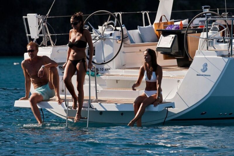 Santorini: Private Caldera Sailing Trip with Open Bar & Meal - Exploring the Santorini Caldera from the Water