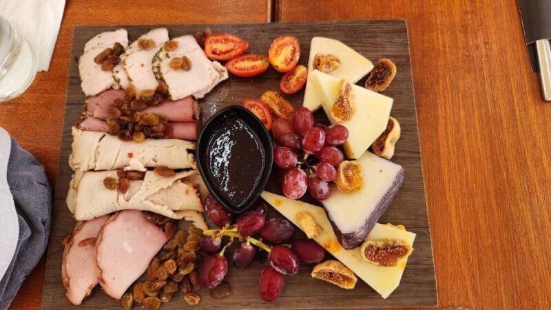 Santorini: Private Cooking Class and Wine Tasting Tour - Who Should Consider This Tour?