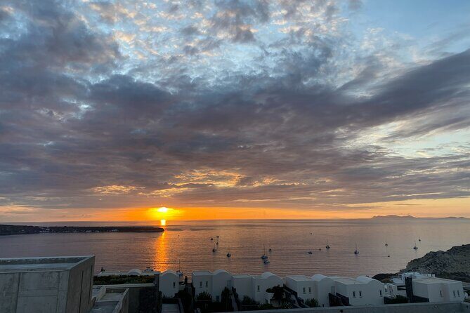 Santorini Private HIGHLIGHTS TOUR - The Sum Up