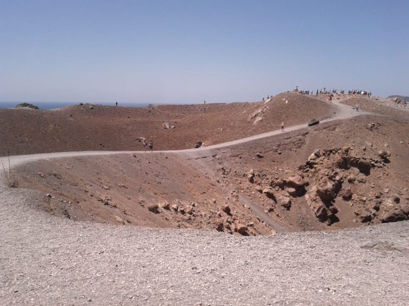 Santorini: Private Motorboat Cruise and Volcano Hike - An In-Depth Look at the Santorini Private Motorboat Tour