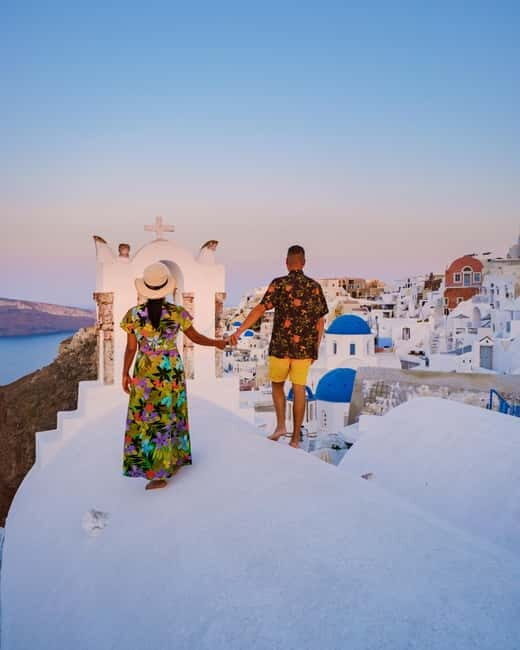Santorini: Private Oia Village Photoshoot - Key Points