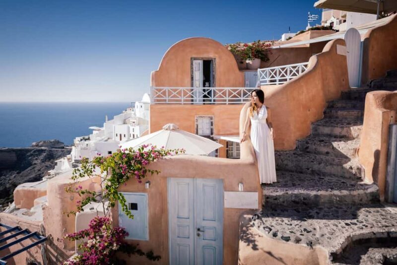Santorini: Private Photoshoot with Professional Photographer - Authentic Insights from Reviewers